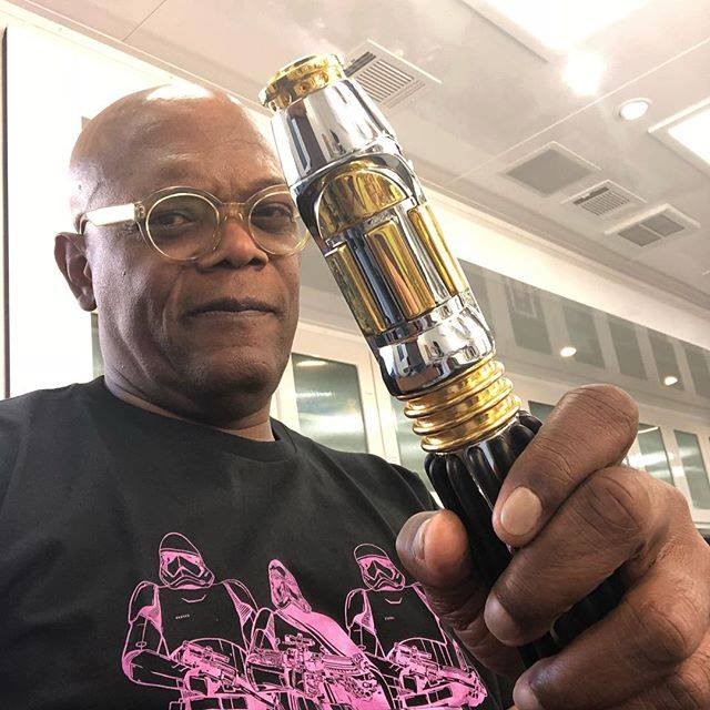 45 Celebrities Who Vape From Every Field– You Never Know